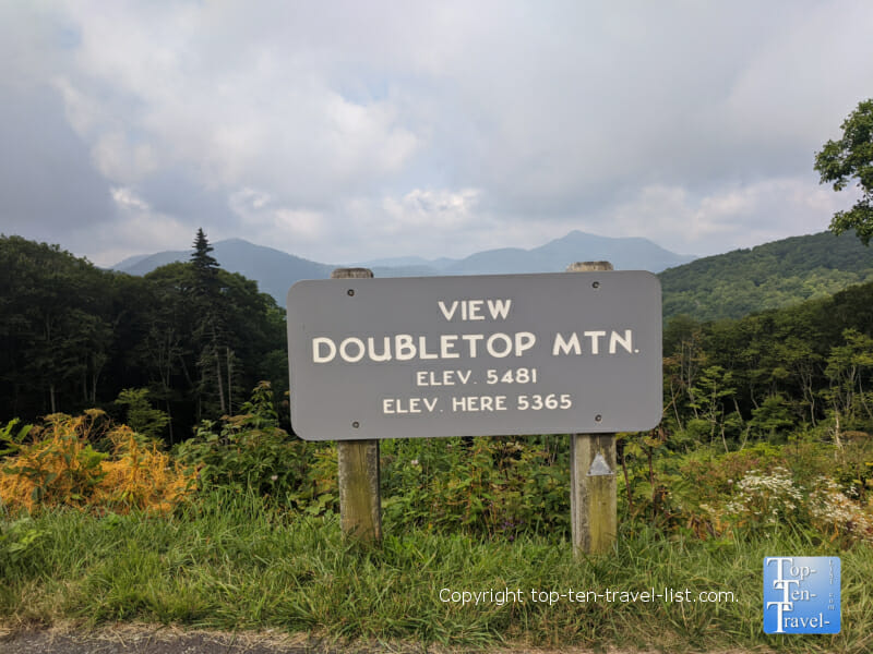 The Most Scenic Blue Ridge Parkway Overlooks near Asheville