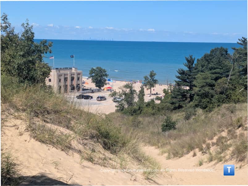 Indiana Dunes: Hiking up Devil's Slide